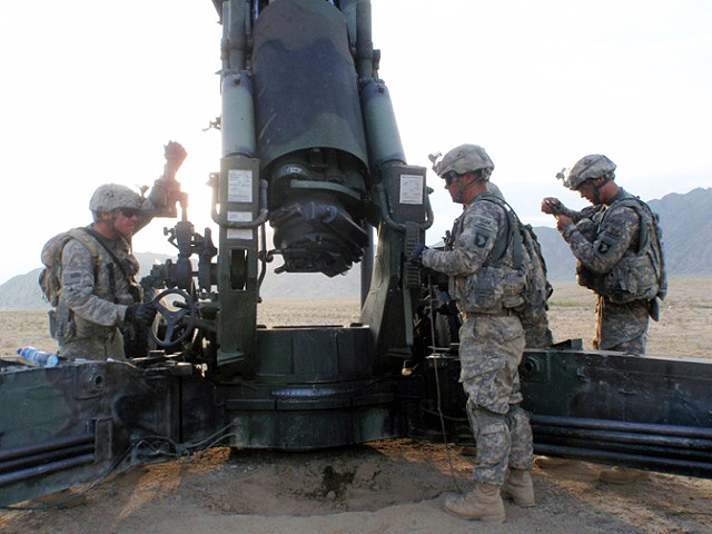 Artillerymen blast insurgents in support of TF Iron Grey - Clarksville ...
