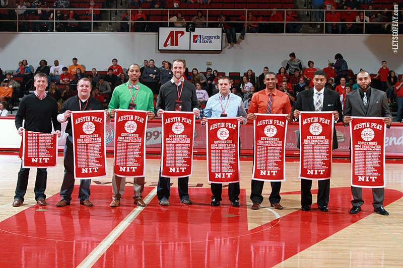2003-04 APSU Governors team honored during Basketball Reunion Weekend ...