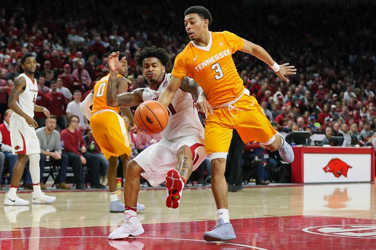 Tennessee Vols Basketball loses at Arkansas Razorbacks 95-93 in OT ...