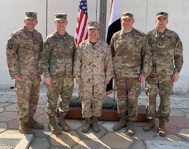 101st Airborne Division's 1st Brigade Combat Team cases Colors in Iraq ...