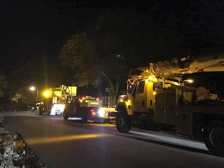 CDE Lightband works overnight to reduce those without power to 124 ...