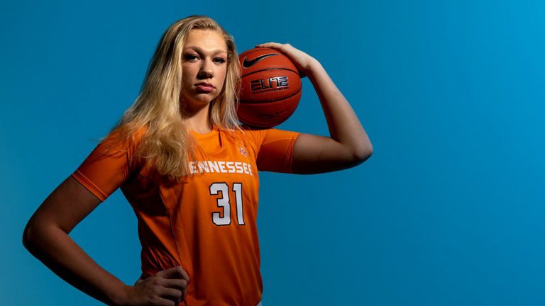 UT Lady Vols Basketball hosts Texas, Sunday - Clarksville Online ...