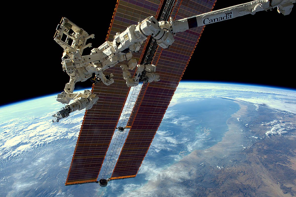 NASA installs Robotic Tool Stowage unit aboard International Space ...