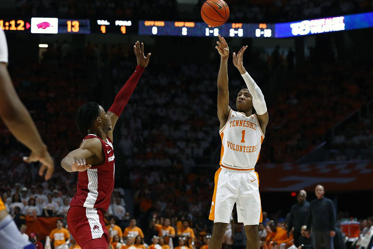 #13 Tennessee Men's Basketball secures 78-74 win over #14 Arkansas ...