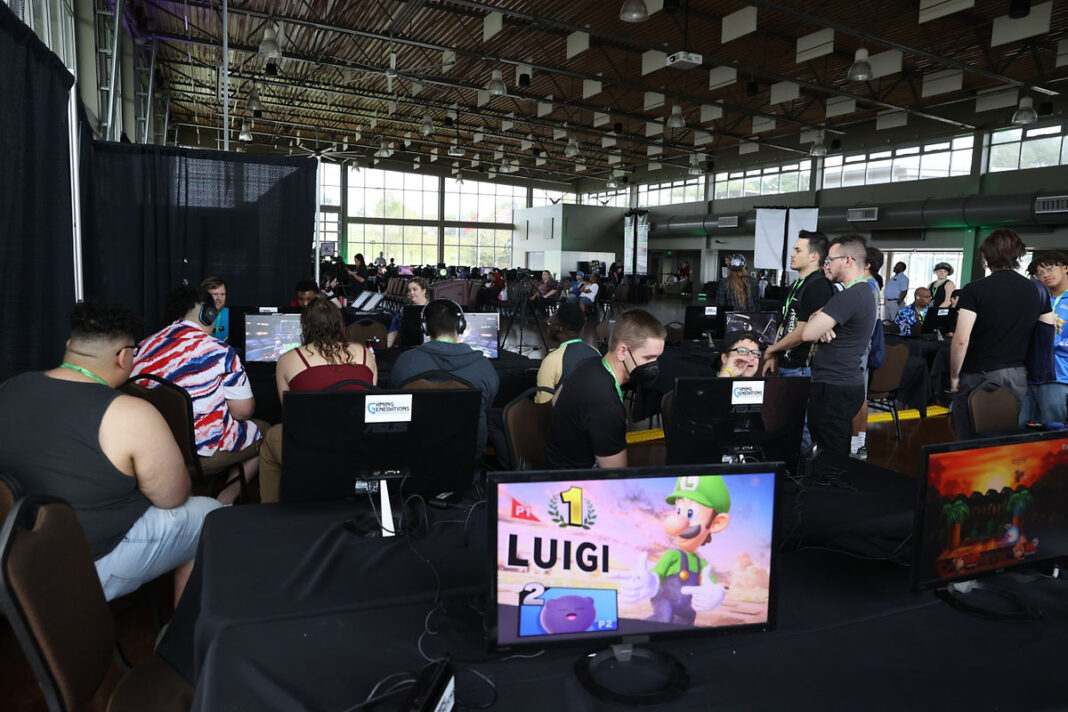 CDE Lightband's F2CON gaming tournament was a big hit with everyone ...