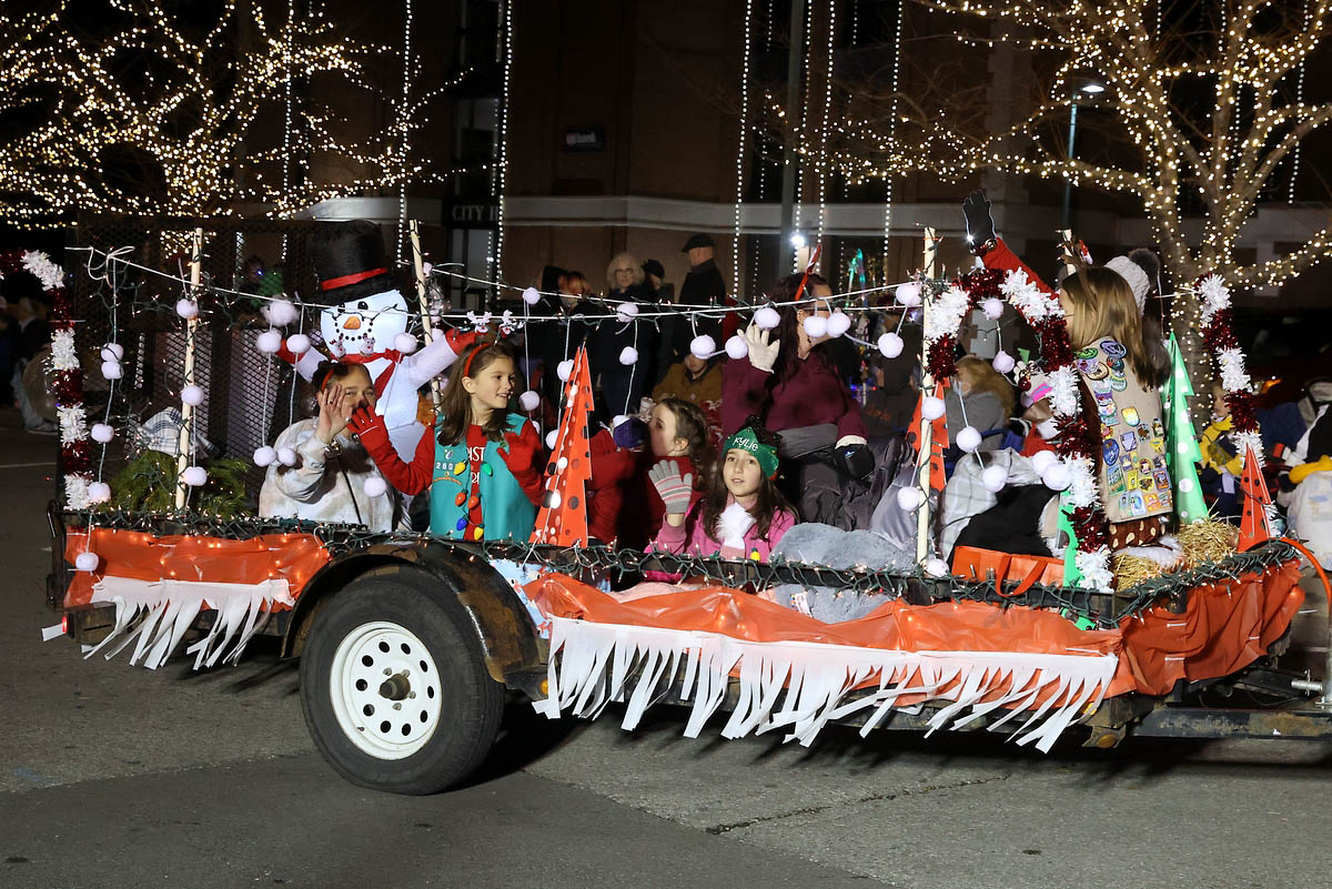 2022 Clarksville LIghted Christmas Parade (90) - Clarksville Online ...