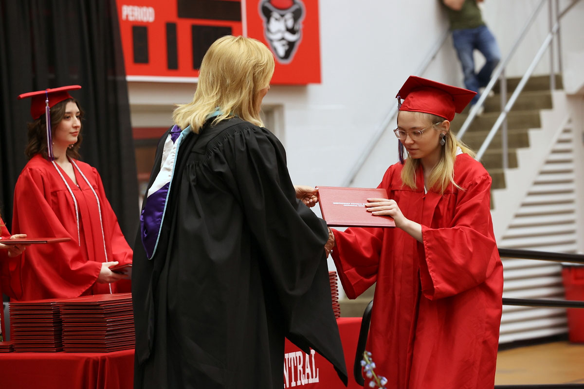 Montgomery Central High School 2023 Commencement Ceremony (108) - Clarksville Online ...
