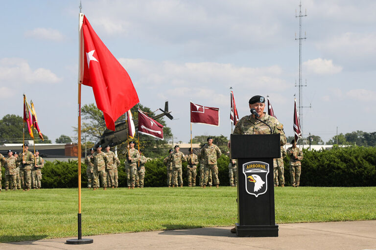 101st Airborne Division welcomes New Deputy Commanding Officers Phillip ...