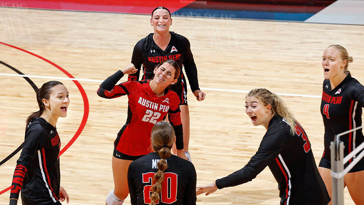 APSU Volleyball plays Western Kentucky at the Dunn Center, Tuesday ...