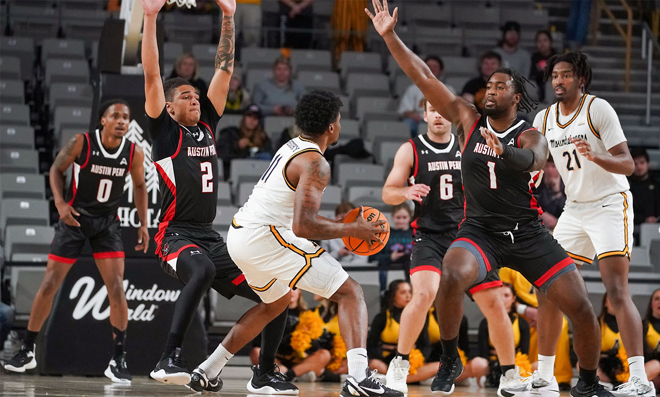 APSU Men's Basketball takes on Morehead State at F&M Bank Arena ...