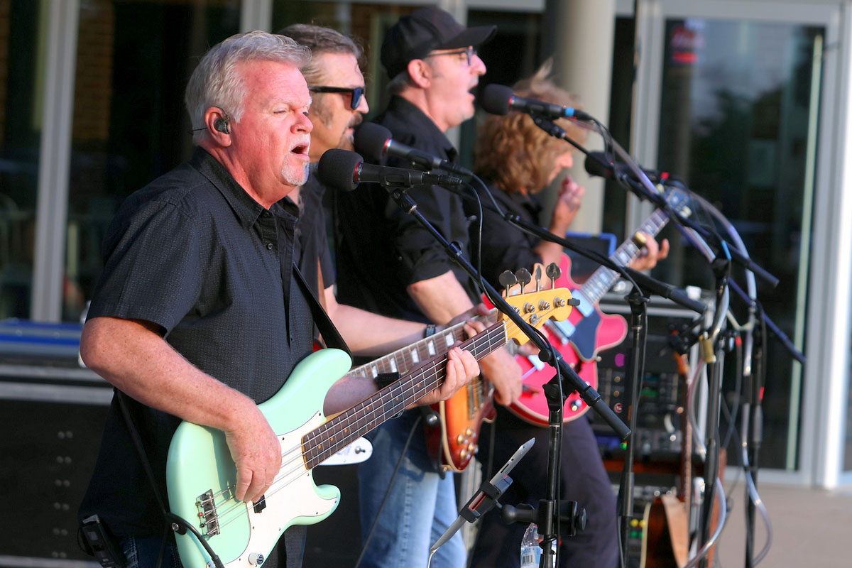 The Eagles Project Thrills Downtown Commons with Timeless Tribute Performance - Clarksville ...